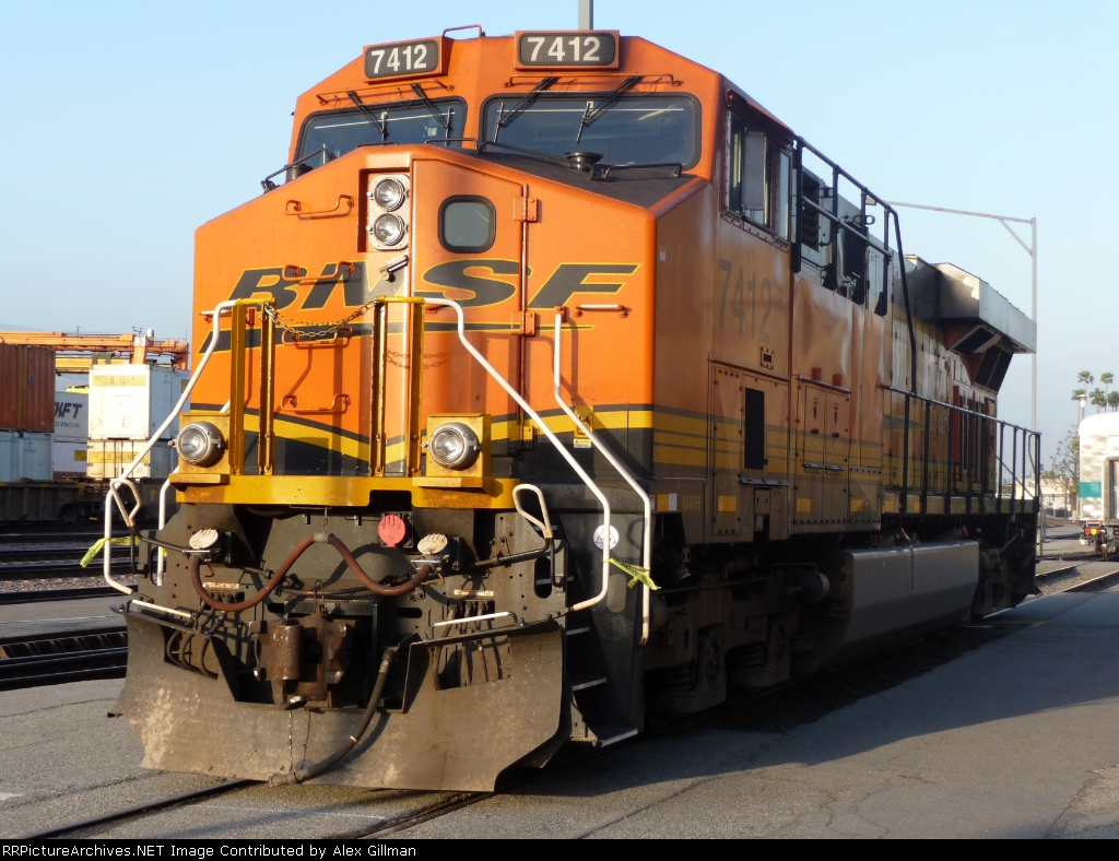 BNSF 7412, Roster